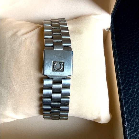 Omega | Accessories | Mens Omega Quartz Watch With Original Bracelet ...